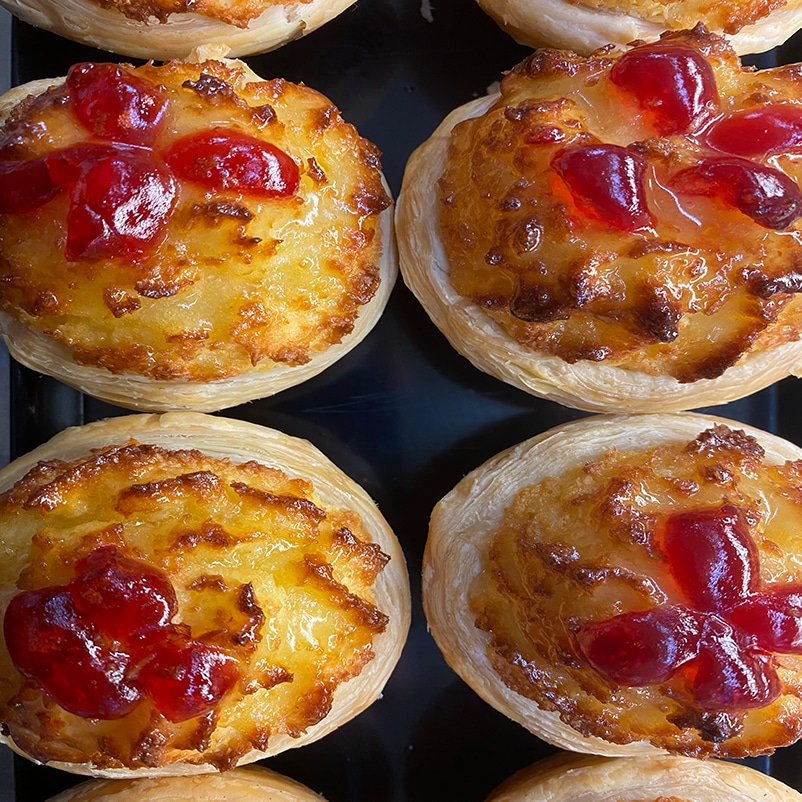 Sweet Bite Coconut Macaroons - Swiss Gourmet Delicatessen Food Catering